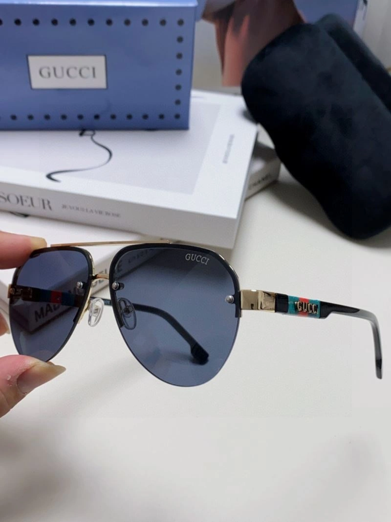 Exact replica Gucci Sunglasses