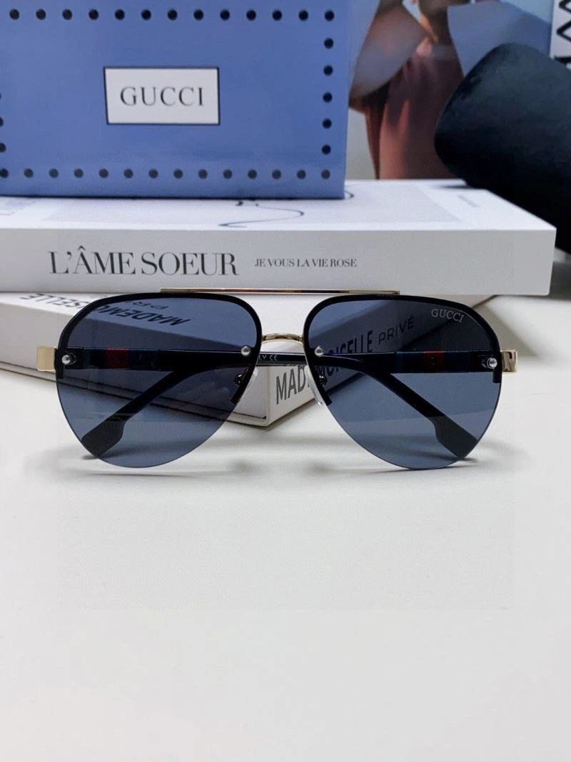 Exact replica Gucci Sunglasses