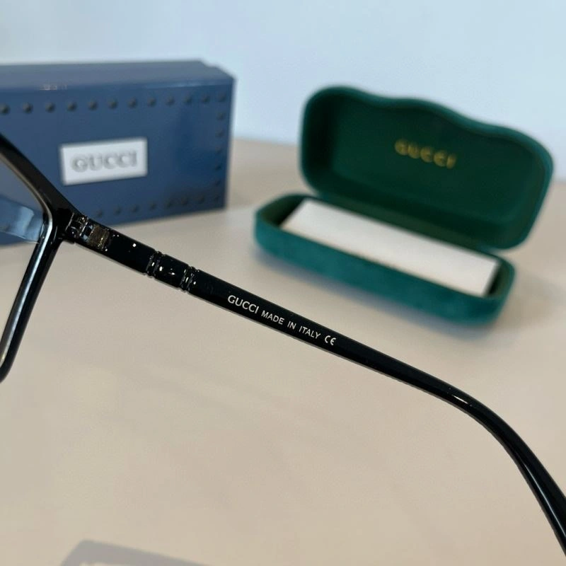 Brand-authenticated Gucci Sunglasses