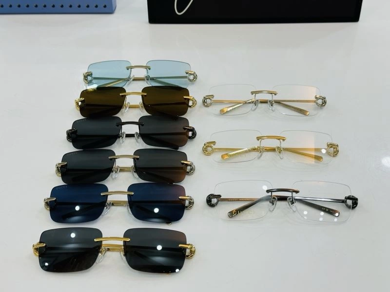 Exact replica Gucci Sunglasses