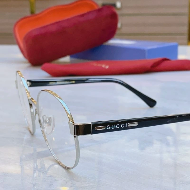 Brand-authenticated Gucci Sunglasses