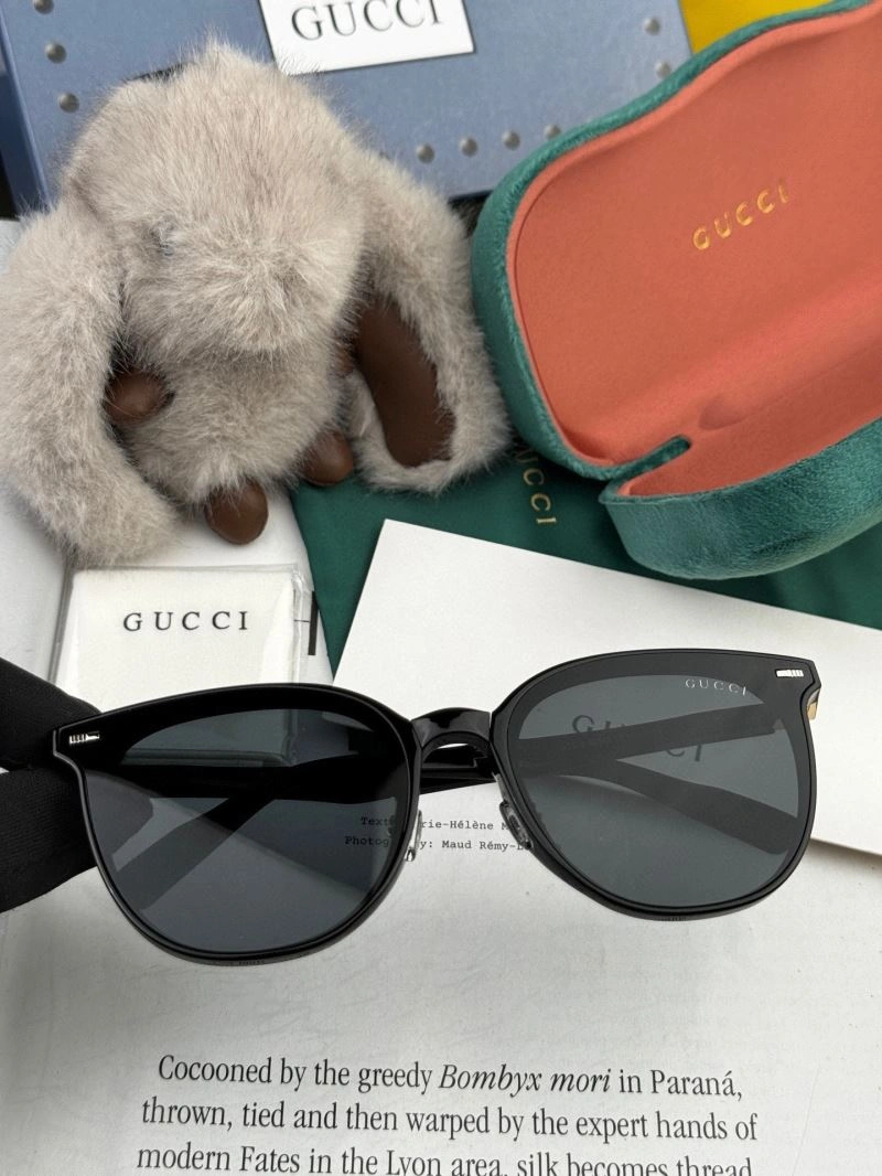 Low-cost Gucci Sunglasses