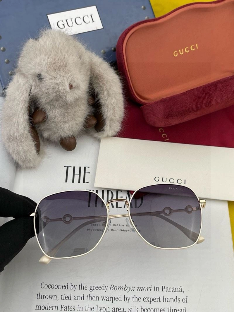 Brand-authenticated Gucci Sunglasses