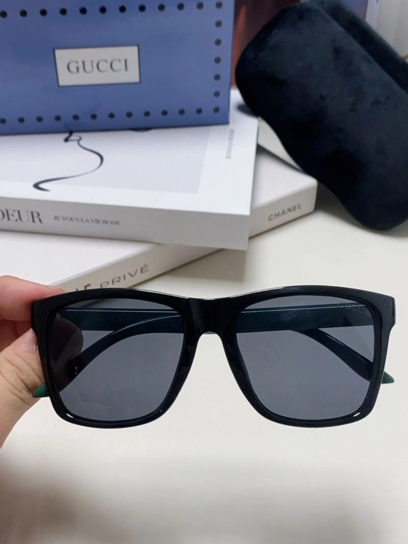 Top mirror Gucci Sunglasses