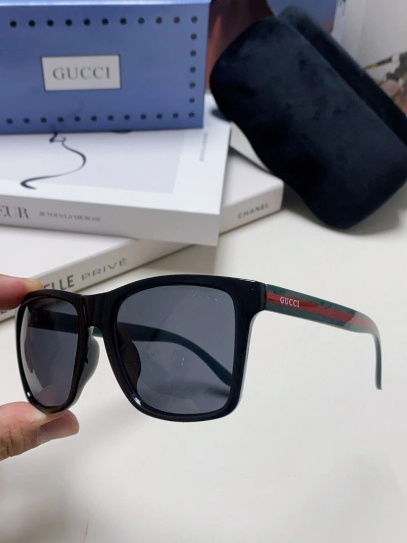 Top mirror Gucci Sunglasses