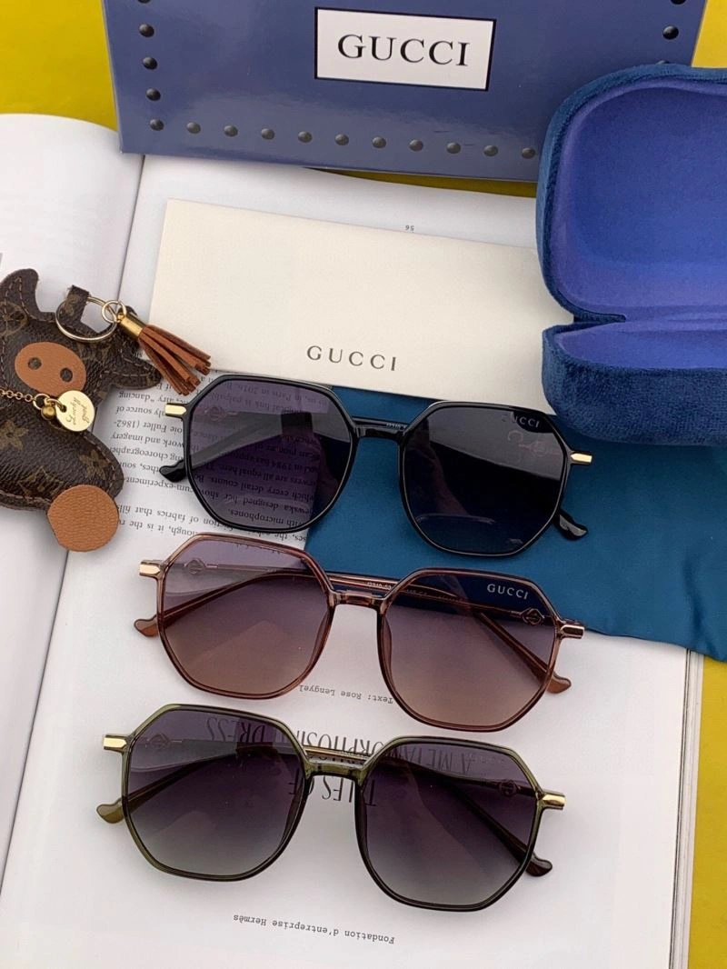 Accurate model Gucci Sunglasses