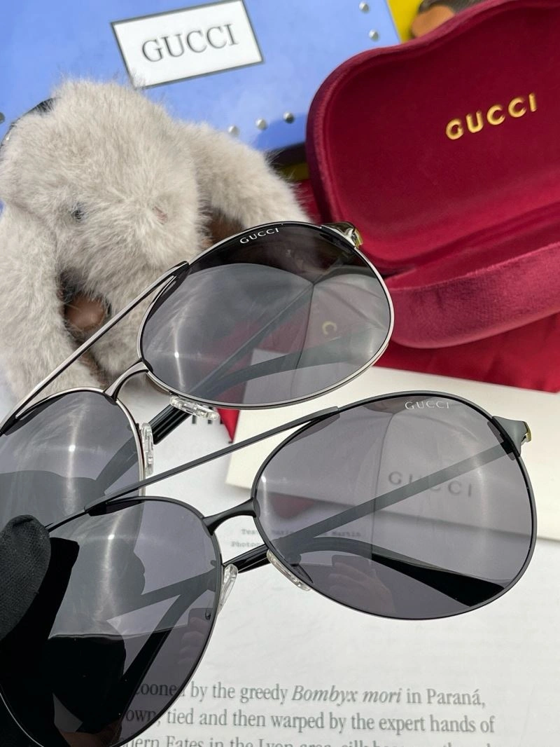 Accurate model Gucci Sunglasses