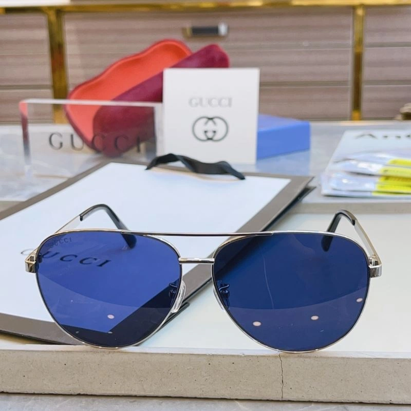 Accurate model Gucci Sunglasses