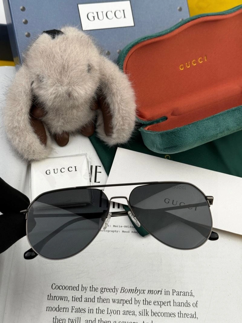 Top mirror Gucci Sunglasses