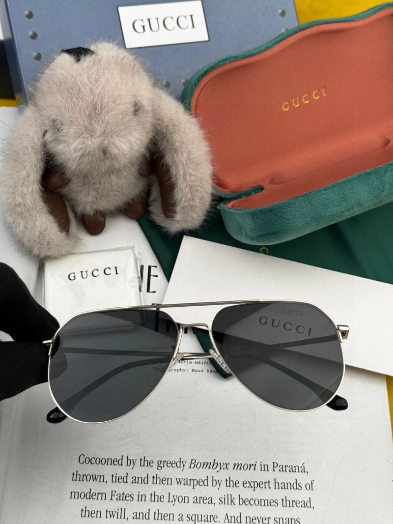 Top mirror Gucci Sunglasses