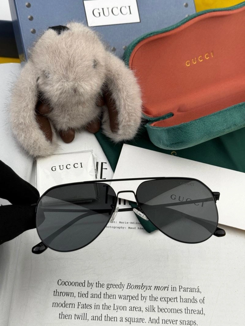 Top mirror Gucci Sunglasses