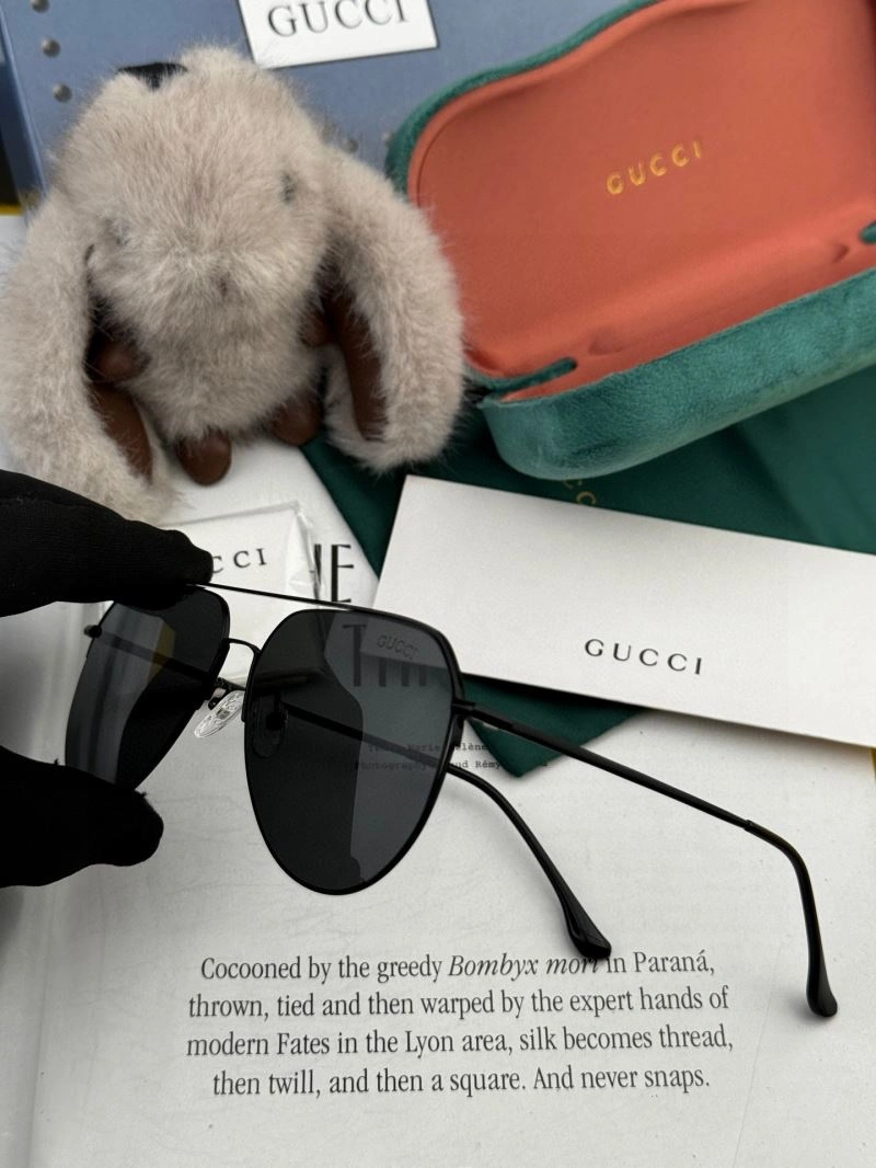 Top mirror Gucci Sunglasses