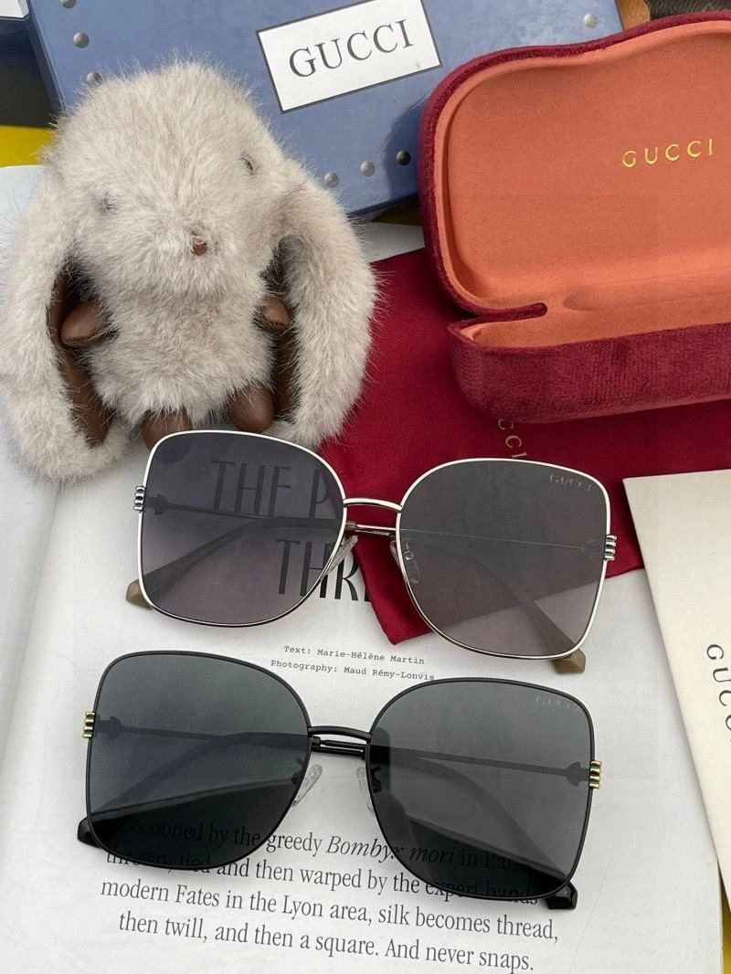 Accurate model Gucci Sunglasses