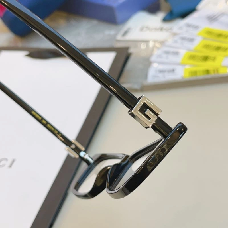 Brand-authenticated Gucci Sunglasses