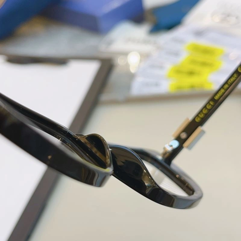 Brand-authenticated Gucci Sunglasses