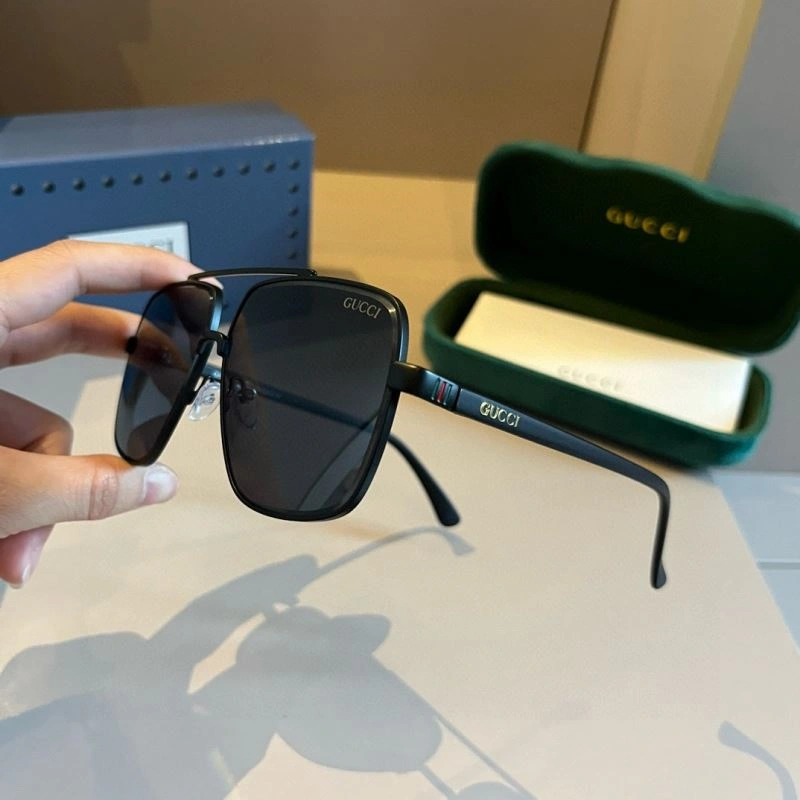 Brand-authenticated Gucci Sunglasses