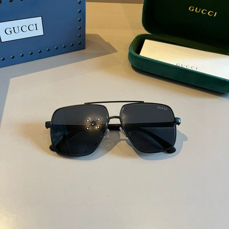 Brand-authenticated Gucci Sunglasses