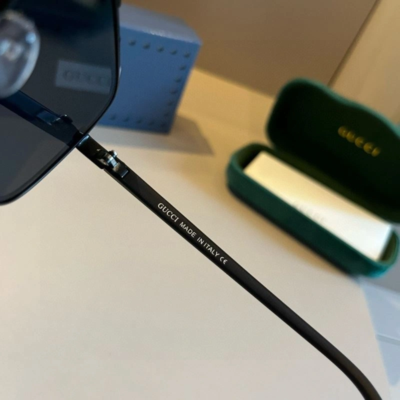 Brand-authenticated Gucci Sunglasses