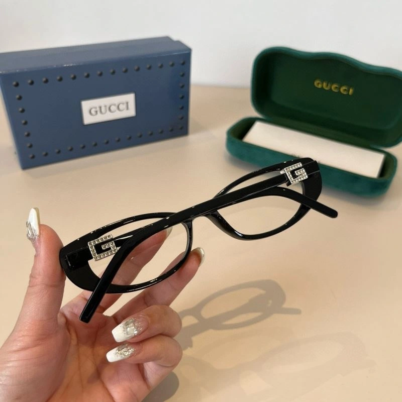 Exact replica Gucci Sunglasses