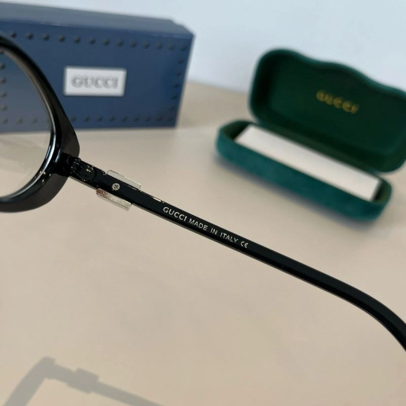 Exact replica Gucci Sunglasses