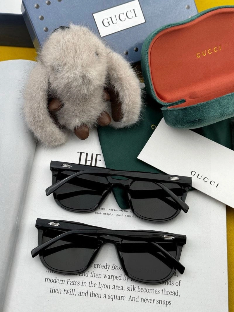 Top match Gucci Sunglasses