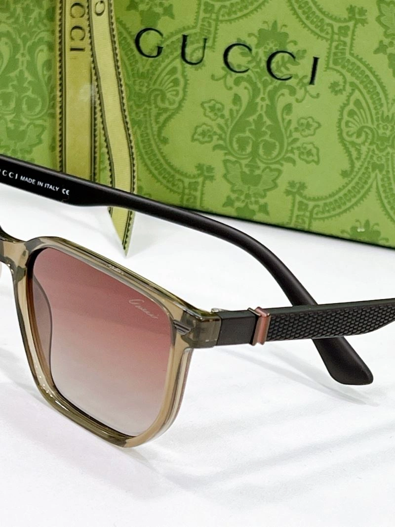 Top mirror Gucci Sunglasses