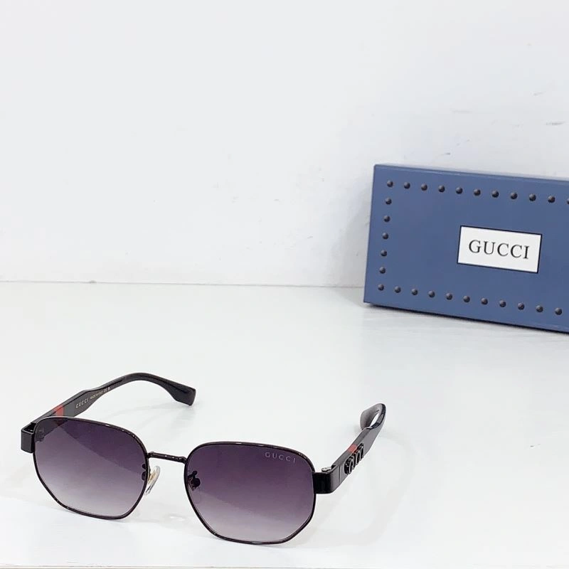 Accurate model Gucci Sunglasses