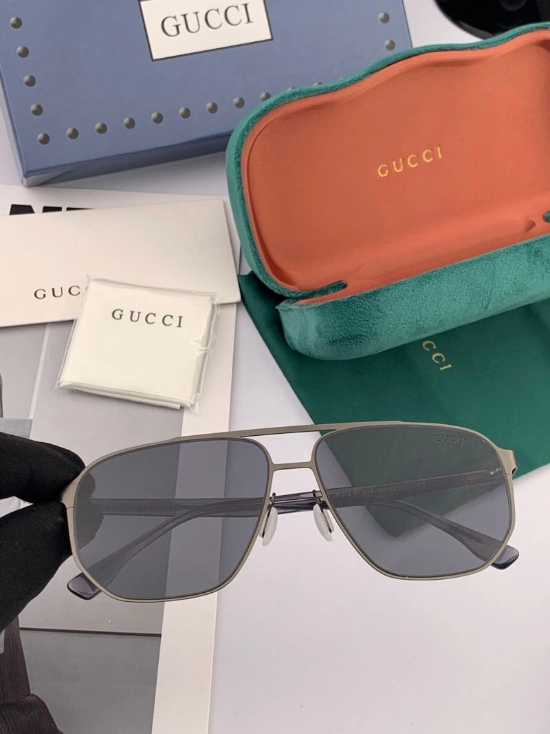 Top mirror Gucci Sunglasses