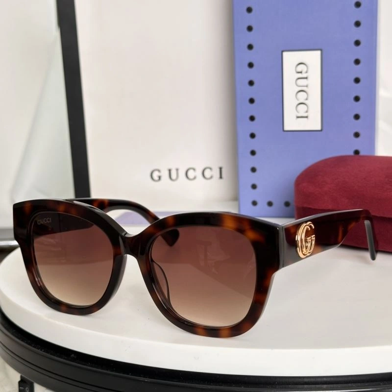 Accurate model Gucci Sunglasses