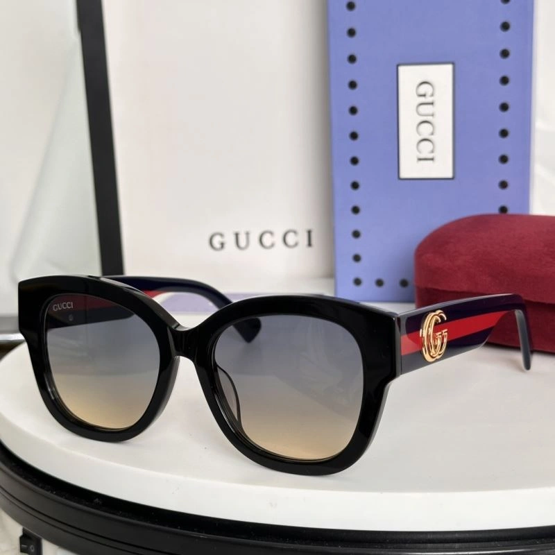 Accurate model Gucci Sunglasses