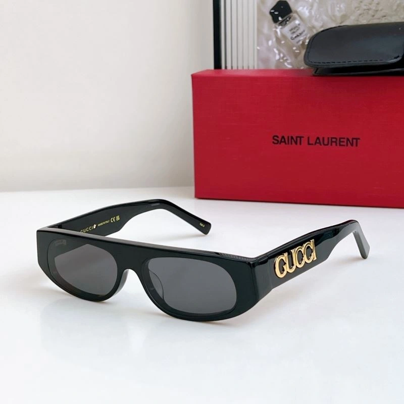 Accurate model Gucci Sunglasses