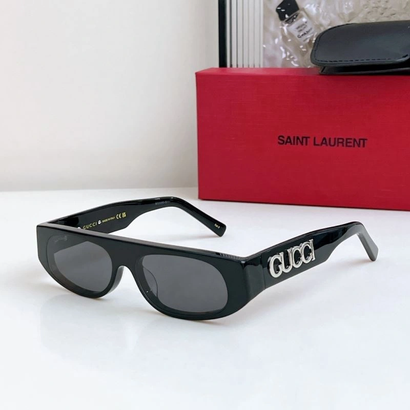 Accurate model Gucci Sunglasses