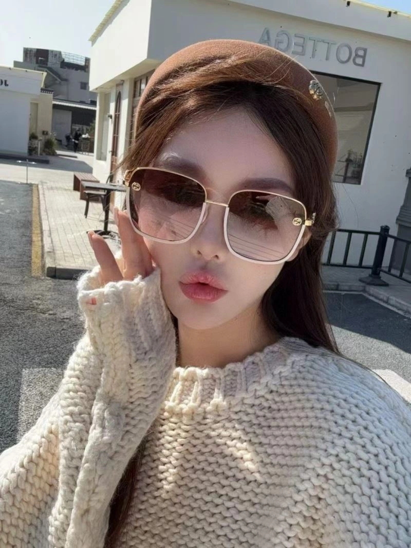 Exact replica Gucci Sunglasses