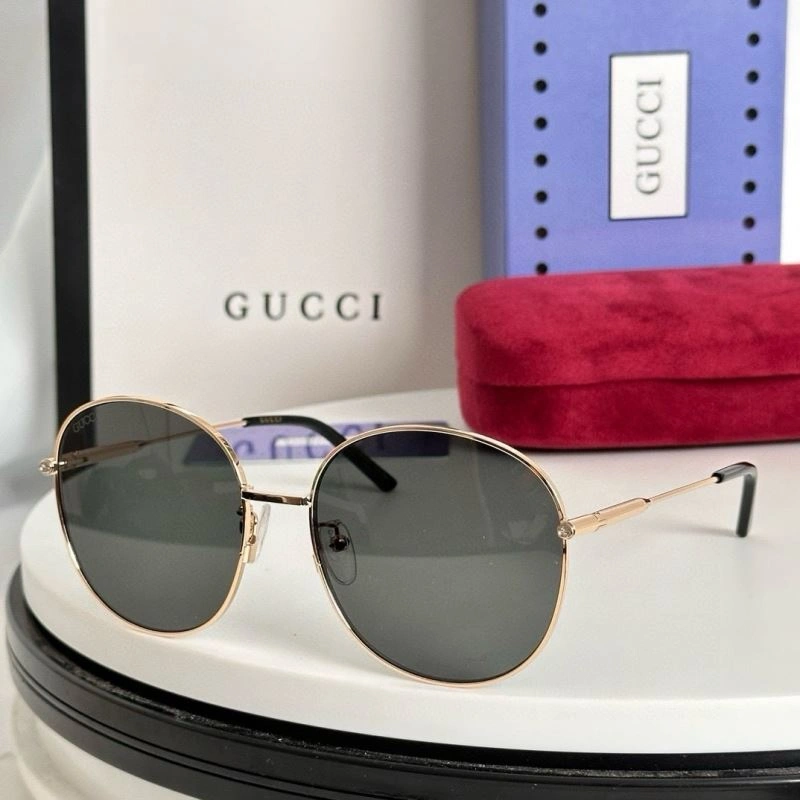 Brand-authenticated Gucci Sunglasses