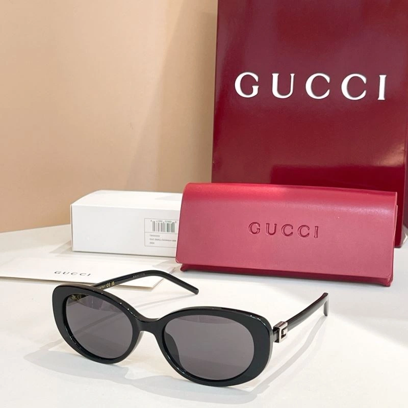 Exact replica Gucci Sunglasses