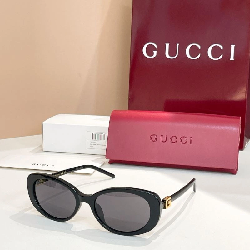 Exact replica Gucci Sunglasses