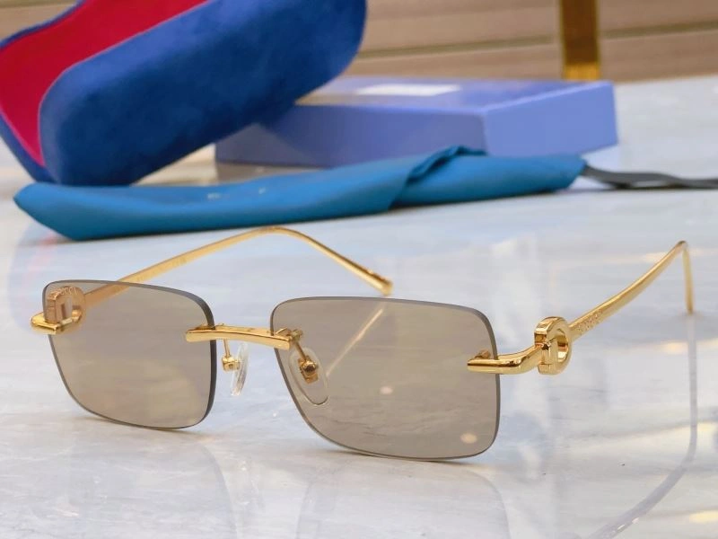 Top mirror Gucci Sunglasses