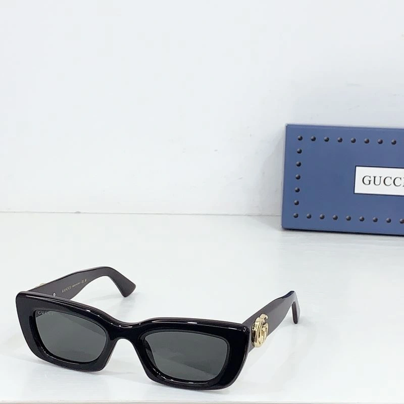 Exact replica Gucci Sunglasses