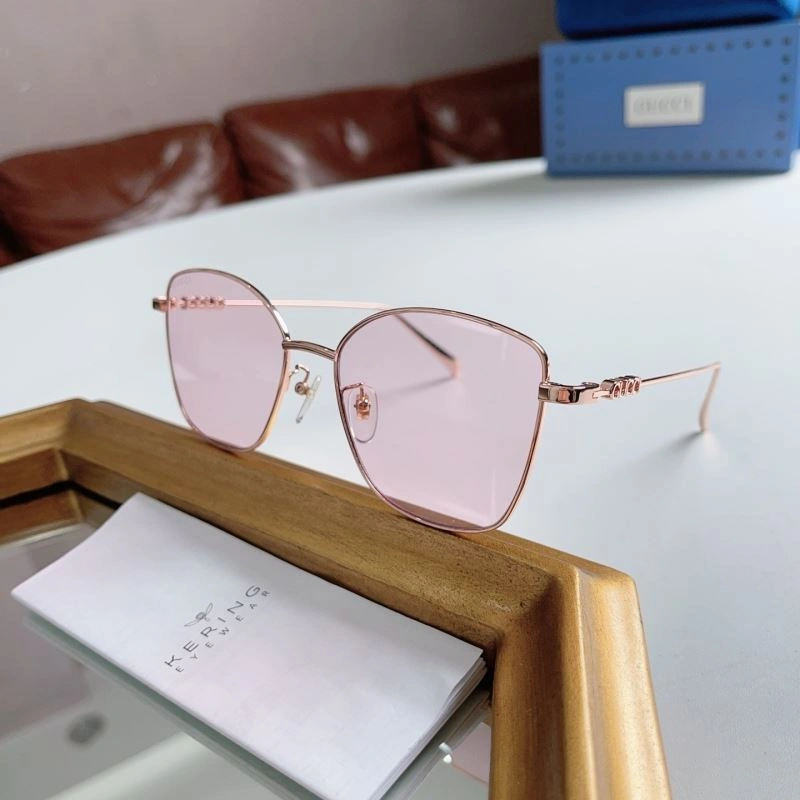 Accurate model Gucci Sunglasses