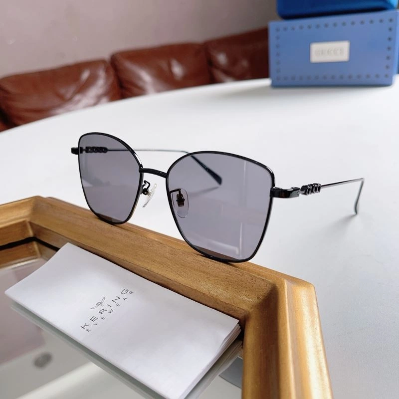 Accurate model Gucci Sunglasses