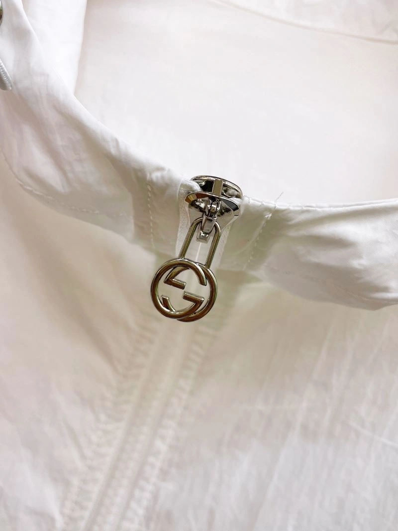 Accurate model Gucci Sunscreen Jacket