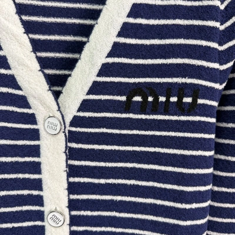 Authentic Gucci Sweaters