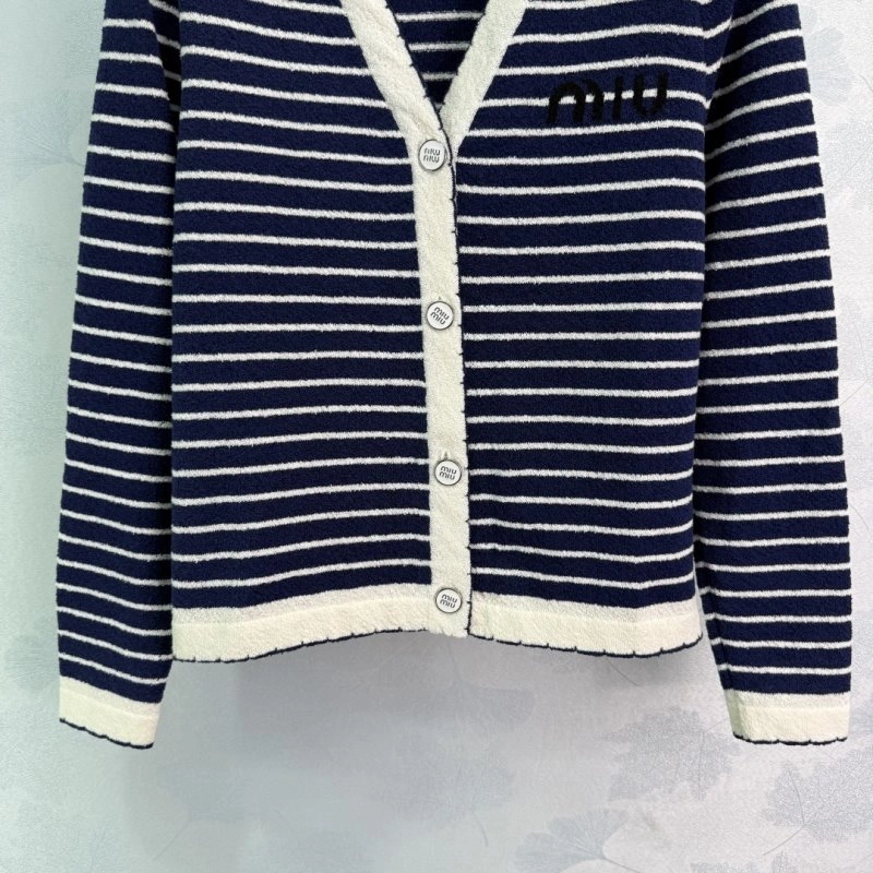 Authentic Gucci Sweaters
