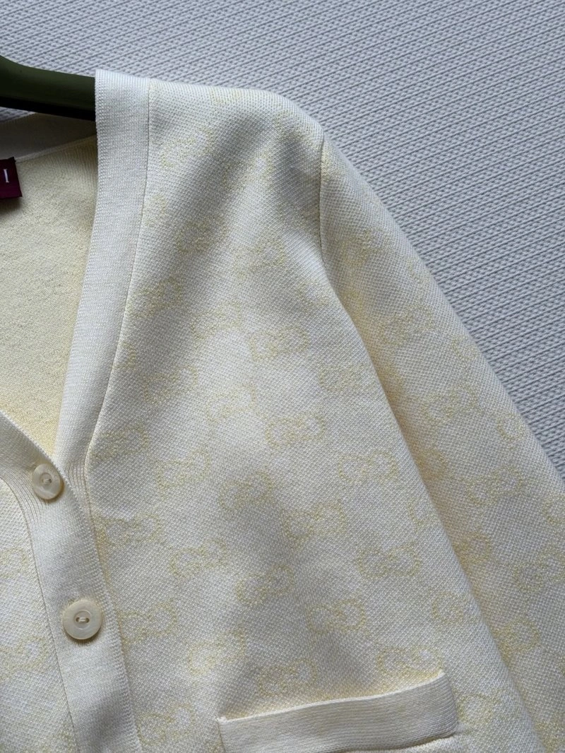 Bargain Gucci Sweaters
