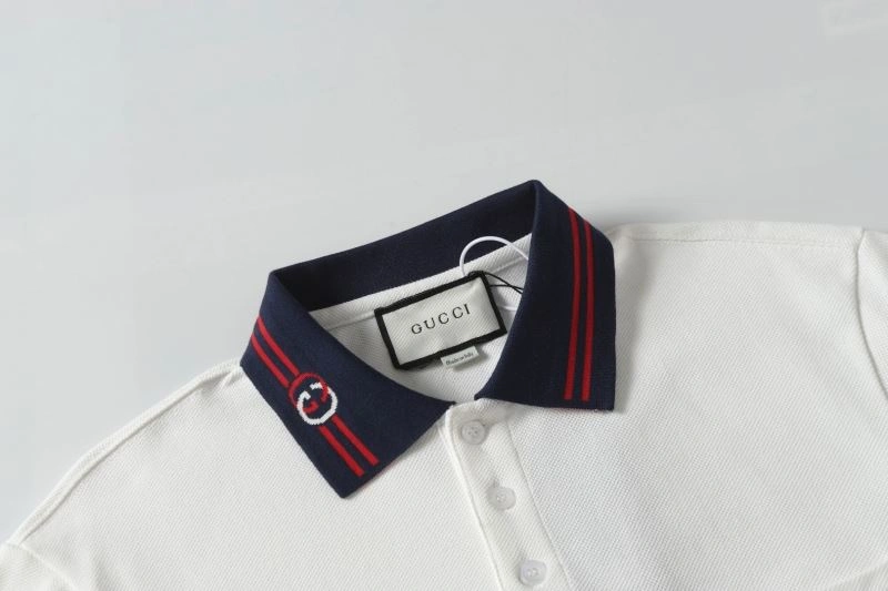 Top mirror Gucci T-Shirts