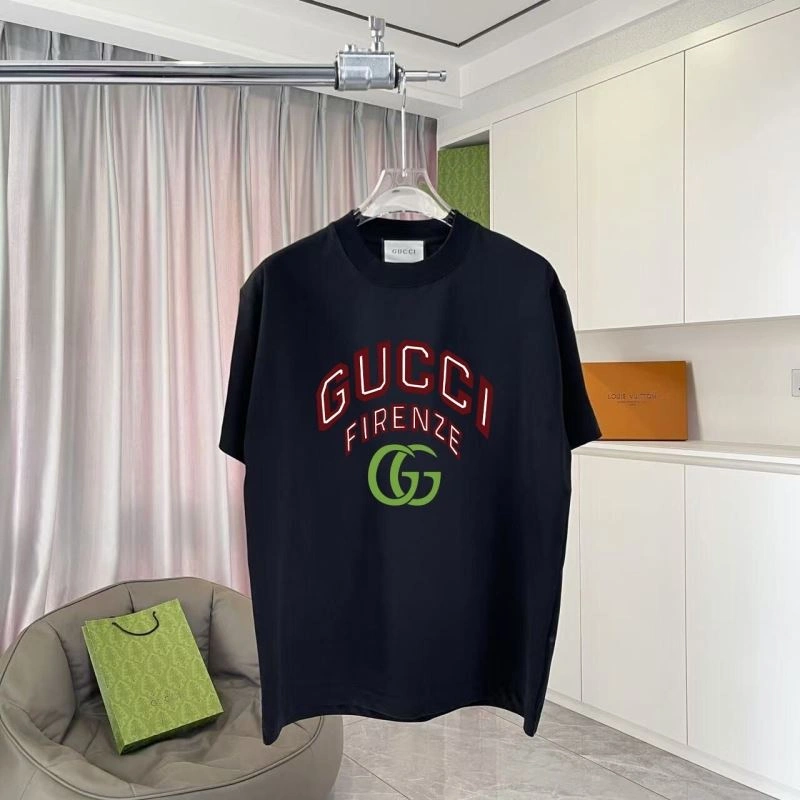 Accurate model Gucci T-Shirts