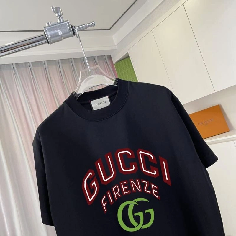 Accurate model Gucci T-Shirts