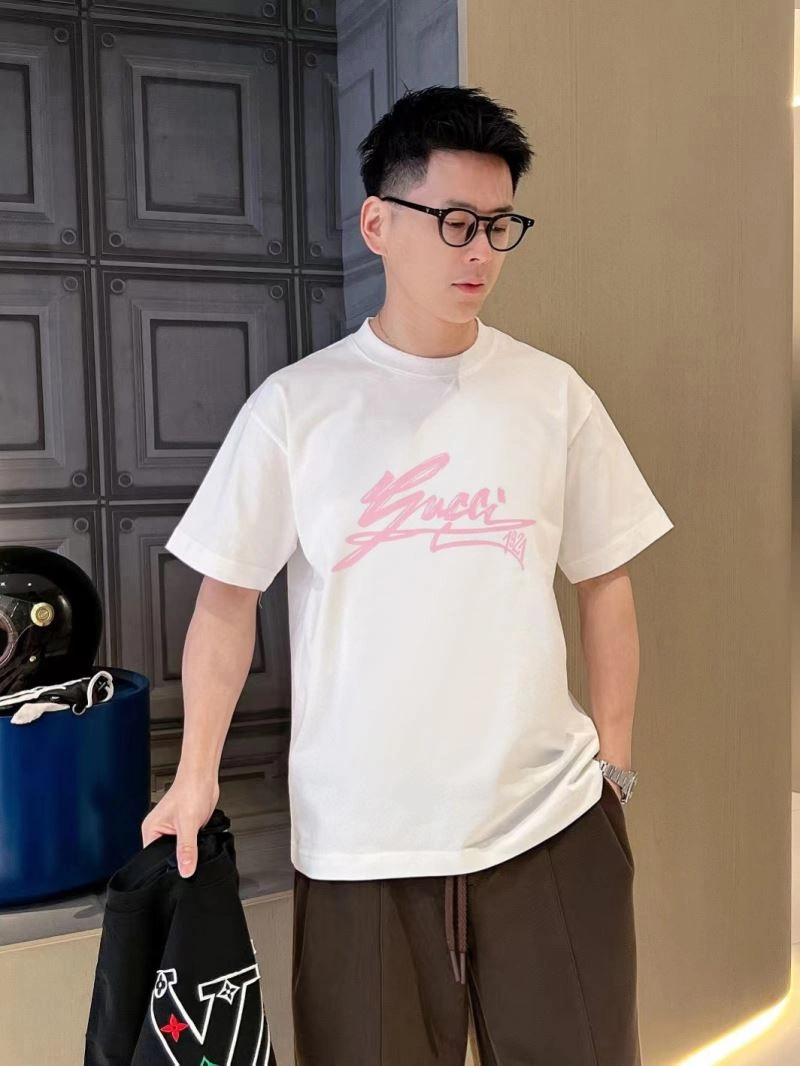 Top mirror Gucci T-Shirts