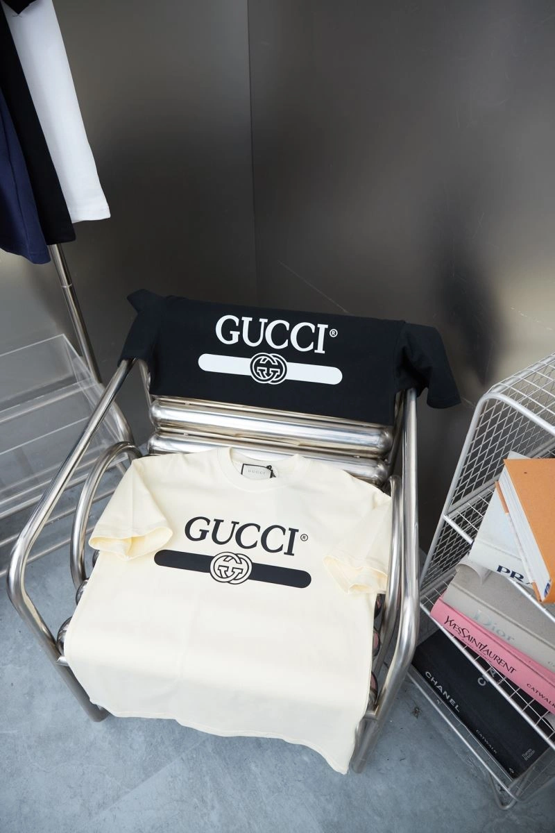 Accurate model Gucci T-Shirts