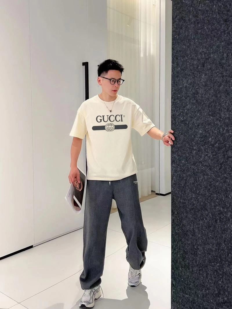 Accurate model Gucci T-Shirts